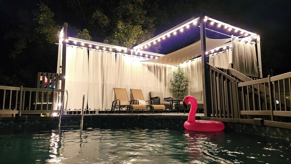 Hot Tub Relax Haven + Firepit & Gameroom - Kingston