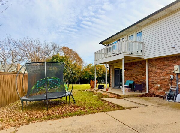 Loft W/ Big Pool, Huge Backyard, Fire Pit, Pingpong, Pool Table, - Richardson