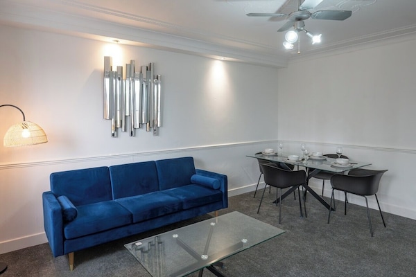 2-bedroom- Stoke-on-trent-sleeps 5-petsok - Stoke-on-Trent