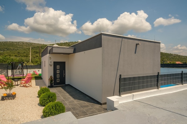 Haus Mit Pool Für Familien Marina, Trogir (K-23644) - Sevid