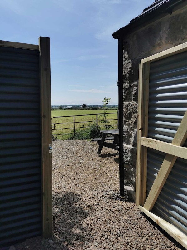 Cosy Couples Retreat At The Coop With Hot-tub - Northern Ireland