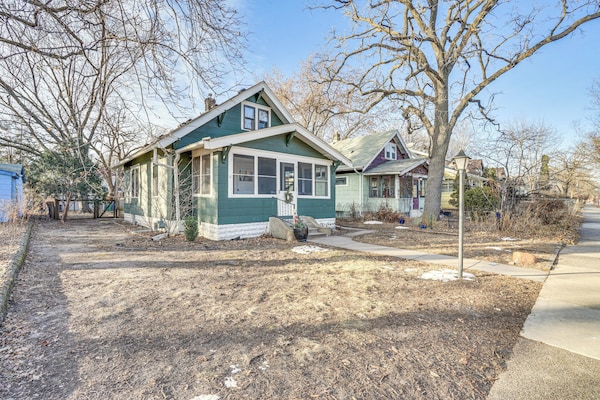 Walk To Beach + Lake Nokomis: Minneapolis Home! - Saint Paul, MN