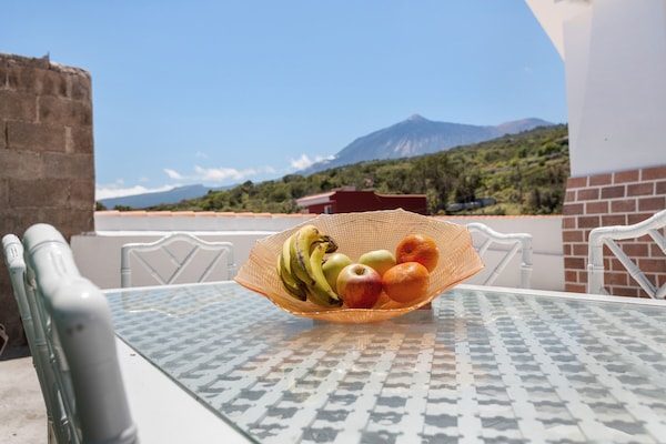 Vacation 'La Casa De Rita' With Mountain View, Private Terrace - Garachico