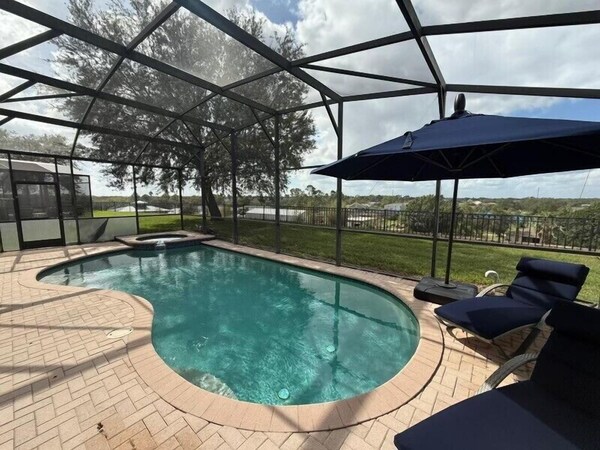Fun/private + Game Room + Themed Brs + Pool/spa - Floride