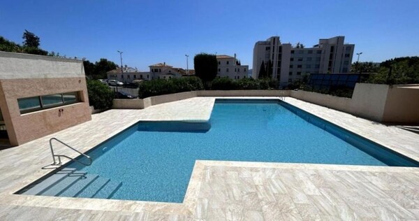 T3 55m² 6 Persons Terrace Sea View 20 M² Swimming Pool 800m Beach Lift Parking - Hyères
