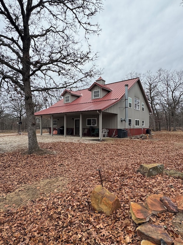 Hidden Cabin In The Woods - Hulah Lake, OK
