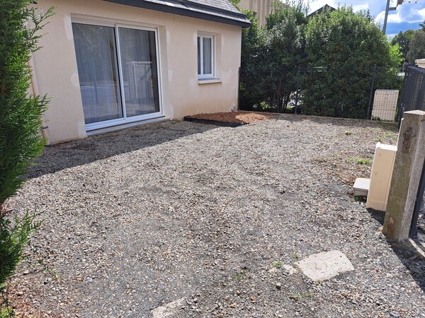 Cosy, Bright House Close To Amenities In Mordelles - Bretagne