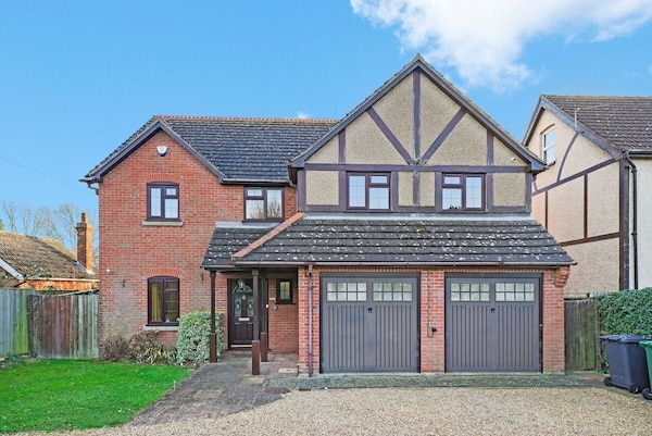 Lovely And Boutique 6 Bed In Cambridge - Saffron Walden