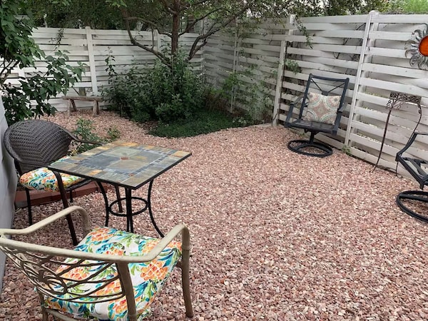 Cozy Carriage House - Studio In Serene Arvada With Wifi, Ac - Arvada, CO