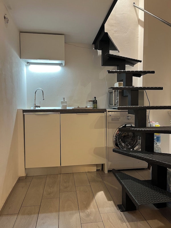 Cozy Central Flat - Monza