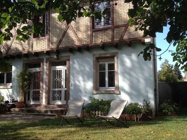 Charming Holiday Apartment L'autre Petit Parc - Duplex With Garden - Colmar
