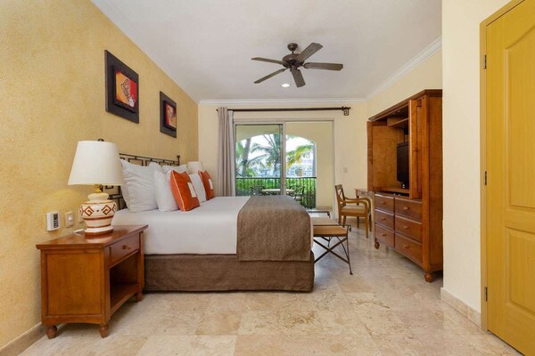 Villa Del Arco Beach Resort & Spa - Two Bedroom Oceanfront Suite - Cabo San Lucas