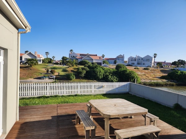 The Grace @ Pelican Bay Is A Delightful Canal-side Retreat Located In Port Owen. - Velddrif