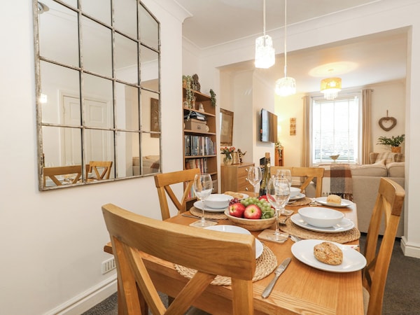 Garibaldi Cottage, Family Friendly, With A Garden In Weymouth - Weymouth