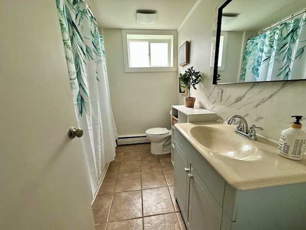 Cozy Retreat 30 Mins From Waterton National Park And Castle Ski Resort - Pincher Creek