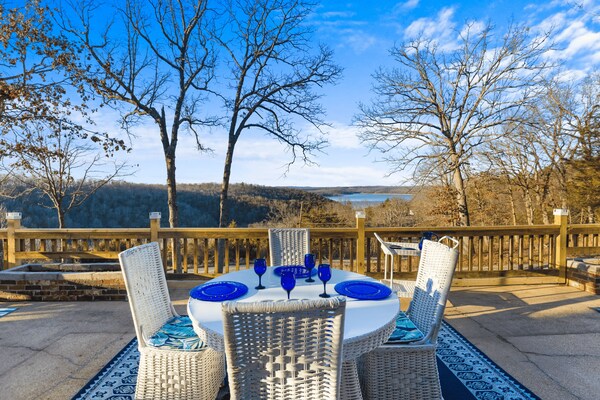 Gorgeous Lake House With Game Room Featuring Breath-taking Views Of Norfolk Lake - Mountain Home, AR
