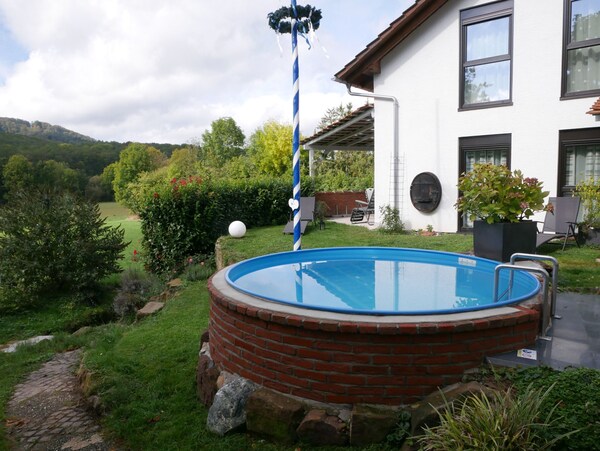 Ferienwohnung 'Knodel Nr 1' Mit Gemeinschaftsterrasse, Gemeinschaftsgarten Und Wi-fi - Cleebronn