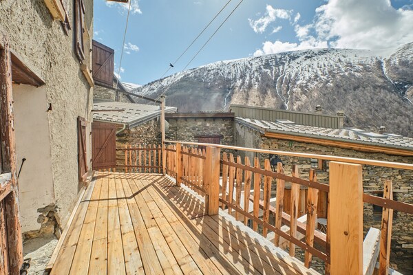 Vakantiehuis 'L'auberge Du Bati' Met Bergzicht, Balkon En Wifi - Les Deux Alpes