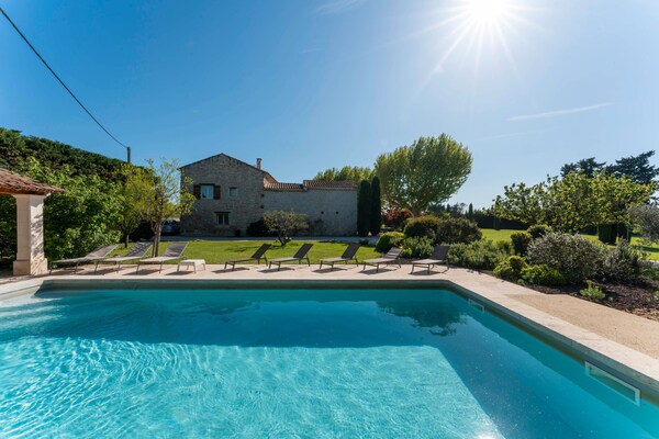 Guest House 'Mas De Charme' Con Piscina Privata, Giardino Privato E Wi-fi - Le Thor