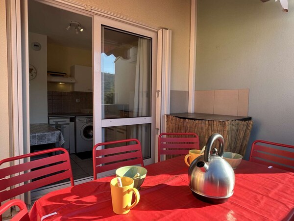 Air-conditioned 2-room Apartment, Pool, Pets Allowed, Parking, Near The Sea - Cerbère
