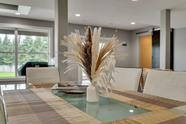 Davinci - Tranquil 4bdrm Retreat With Pond Access - Saint Albert