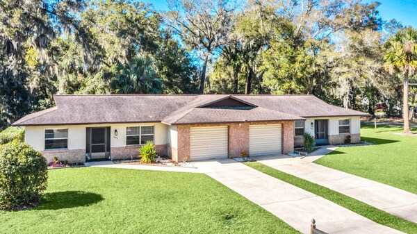 Cozy Villa With Spacious Outdoor Space - DeLand, FL
