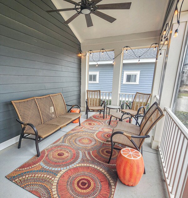 "Beach Escape"-3br, 3ba Beautiful Home With Private Soft Sand Beach Access! - Cape Charles, VA