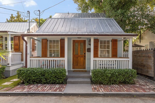 Wastin' A Wayland ~ Renovated 2 Br/2 Ba Home In Old Town! - Key West, FL
