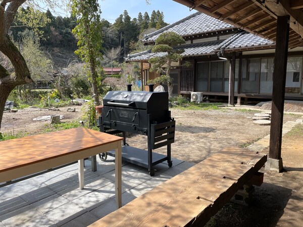 築120年の古民家で自然豊かな広大な敷地で里山リラウゼーション、大人10人歓迎。フルリノベーションだから綺麗で清潔 - 千葉県