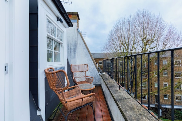 Glorious 2bd Duplex With Balcony, Islington - Estación de St. Pancras - Londres