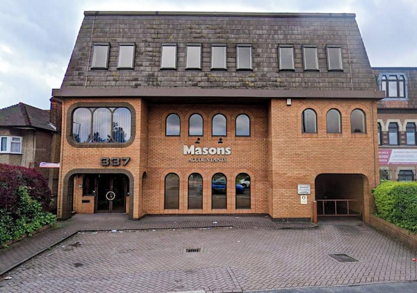 Modern 1-bedroom Apartment In Slough With Parking - Slough
