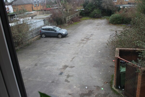 Stylish 1-bedroom Apartment In Slough With Parking - Maidenhead