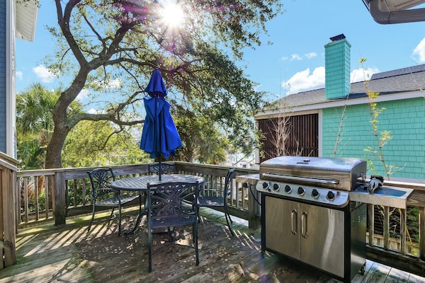Seasaw Cottage - 5 Bedroom Pet Friendly Home On Wrightsville Beach - Wrightsville Beach, NC