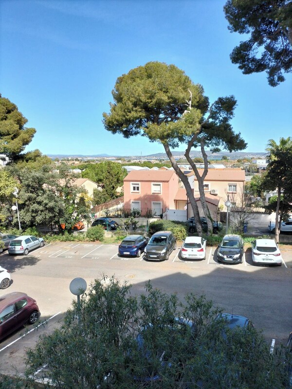 Appartement Rénové 4 Personnes Au Calme - Sète