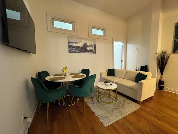 Elegant 2-bd. Manhattan Escape Steps From Central Park" - New York