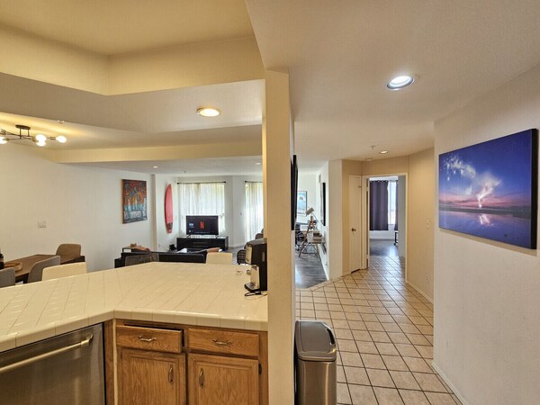 Private Condo With Cozy Beach Vibes In Venice! - Brentwood - Los Angeles
