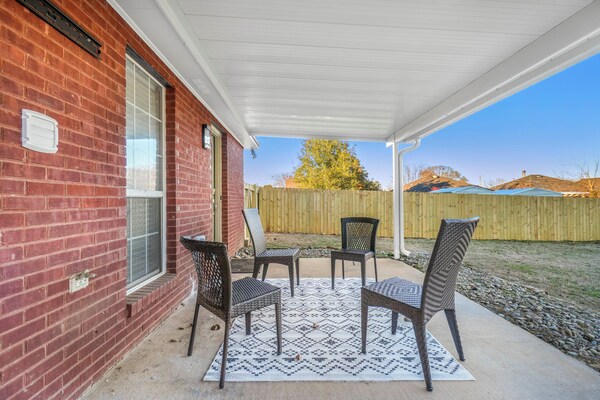 Charming 2-bedroom Home...pet Friendly...2 Min From Baptist East - Montgomery, AL