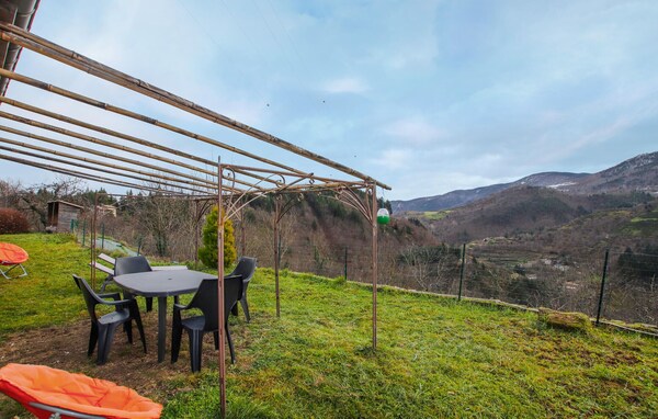 Stunning Home In Saint Barthélémy-le-me - Le Cheylard