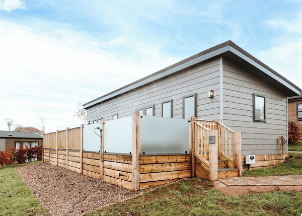 A Stylish And Contemporary, Two-bedroom Holiday Home Perfect For Couples Or Families. - Herefordshire