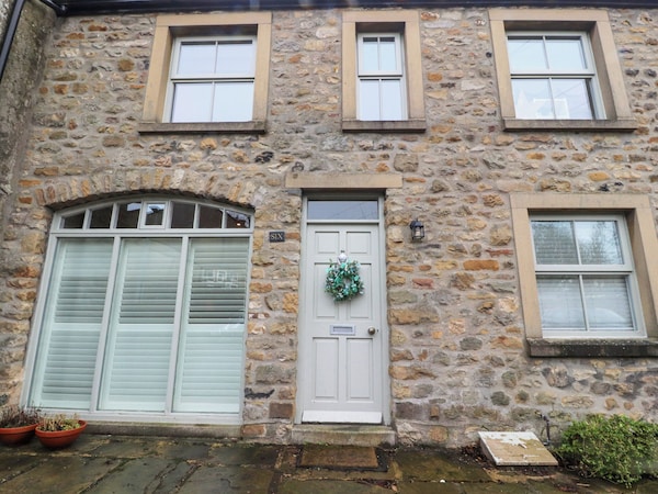 Chapel Croft, Pet Friendly, With Hot Tub In Long Preston - Settle