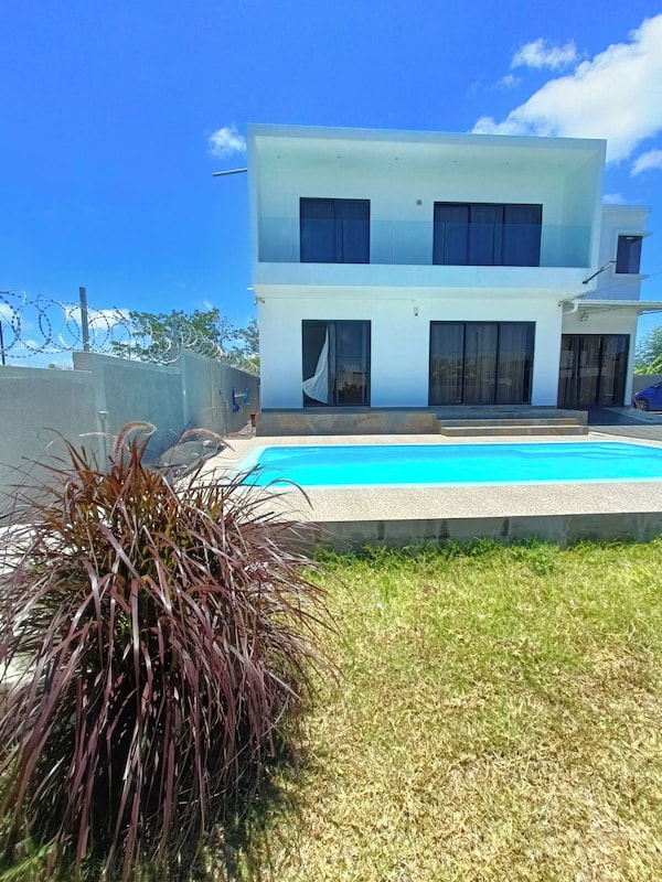 Lux Villa In Island Of Mauritius, Grand Baie Hidden Gem With Poolside Bliss - Mauricio