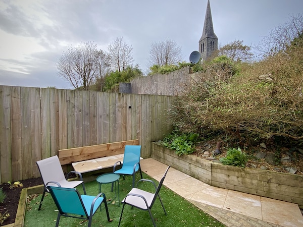 Cottage 478 - Clifden - Sleeps 4 Guests In 2 Bedrooms - Clifden