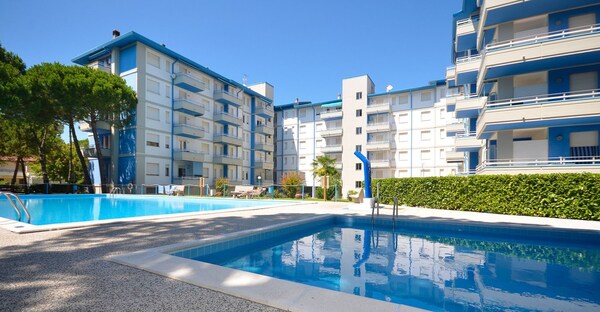 Sunny Residence Apartment With Pool - Lignano Sabbiadoro