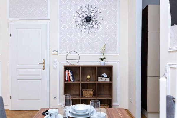 Sisi Designed Apartment Near Schönbrunn Palace - Vienna