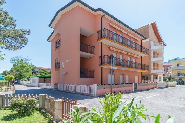 Moderne Wohnung Nur Wenige Schritte Vom Strand Entfernt - Bibione