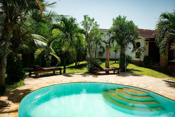 Coastal Bliss Diani Villa With Private Pool And Private Beach Acess - Diani Beach