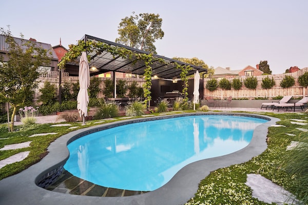 Prestigious Home For Luxury Getaways - Bendigo