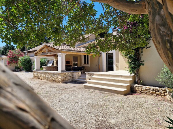 Gite Au Coeur Des Alpilles - Lemasdeslauriers@gmail.com - Eyguières