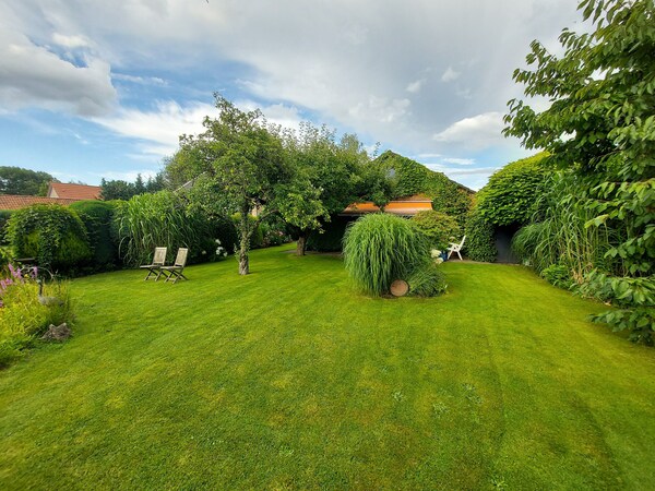 Gästhaus Burgdorf-gepflegtes Ferienhaus Mit Schönem Garten In Zentraler Lage - Burgdorf