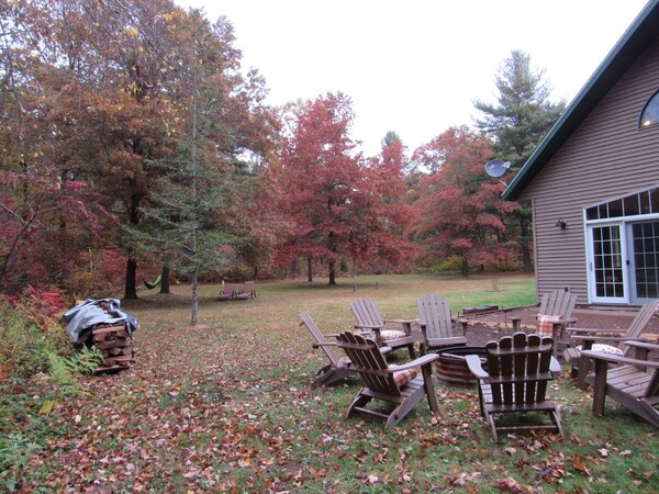 Secluded 3-bedroom Cabin On The Chippewa River Near Ladysmith, Wi With Wifi, Ac - Ladysmith, WI